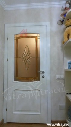 Vitraliu în ușă de lemn, tehnica RegaLead cu fațet la comanda de la ...