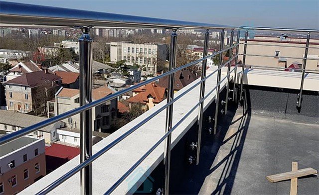 Balustrade pentru balcon din inox de la compania DiVetro (BERTAM GRUP S ...