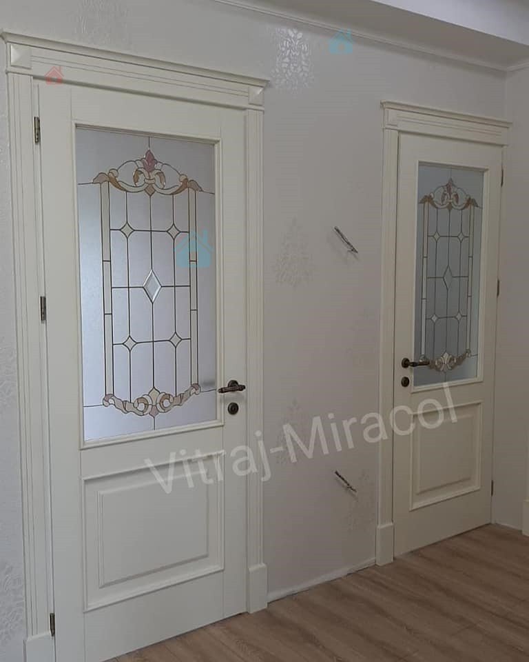 Vitraliu în ușă de lemn, tehnica RegaLead cu fațet la comanda de la ...