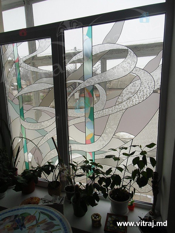Geamuri termopane cu vitralii artistice, la comanda de la compania ...