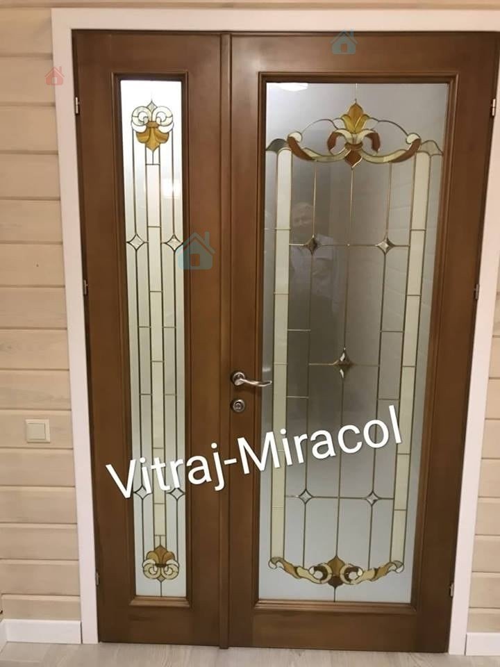 Vitraliu in usa de living, tehnica RegaLead la comanda de la compania ...