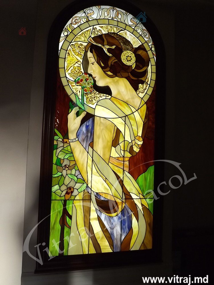 Panouri decorative in tehnica Tiffany și Overly, la comanda de la ...