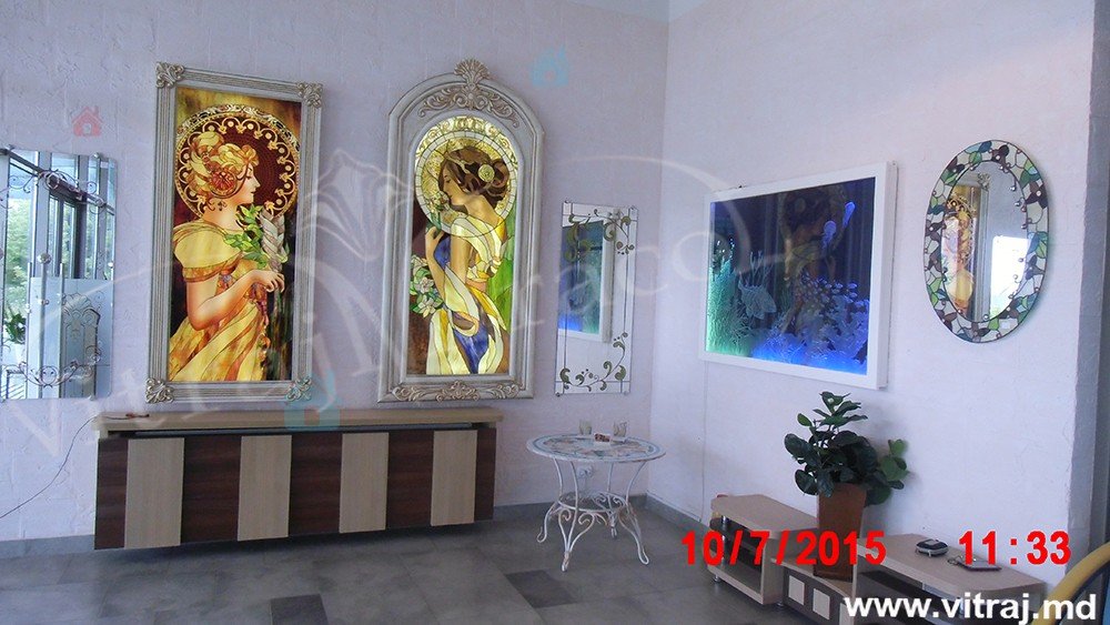 Panouri decorative in tehnica Tiffany și Overly, la comanda de la ...