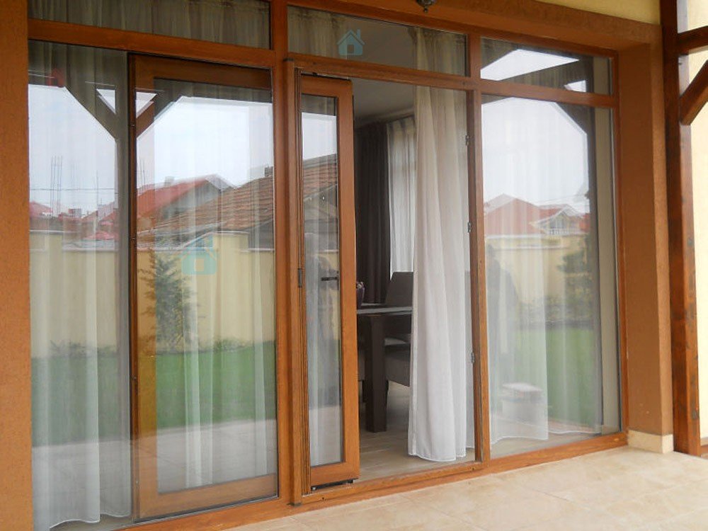 Usi din PVC exterioare (de intrare) la comanda de la compania ...